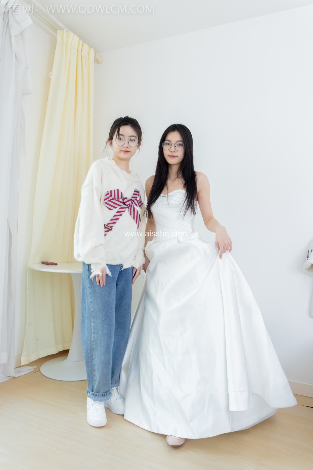 物恋传媒 NO.2370 茯苓&欢欢-风铃草 - 宅男屋